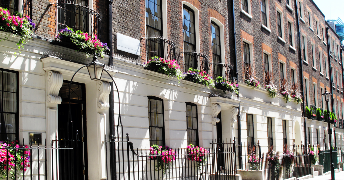 Ensuring the value of HNW property policies | Crawford Blog